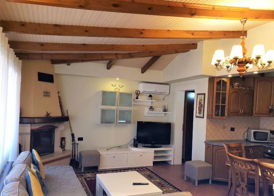 Vila 3 floor for Rent at Gramoz Pashko Street, American Villas – ADXA ...